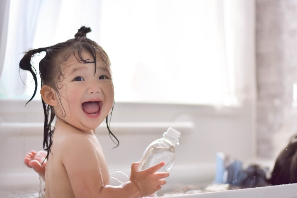 子どもはお風呂嫌い?子どもと楽しくお風呂に入るコツとは。 モチュブローのメモ帳 ~子育て・生活のキロク~